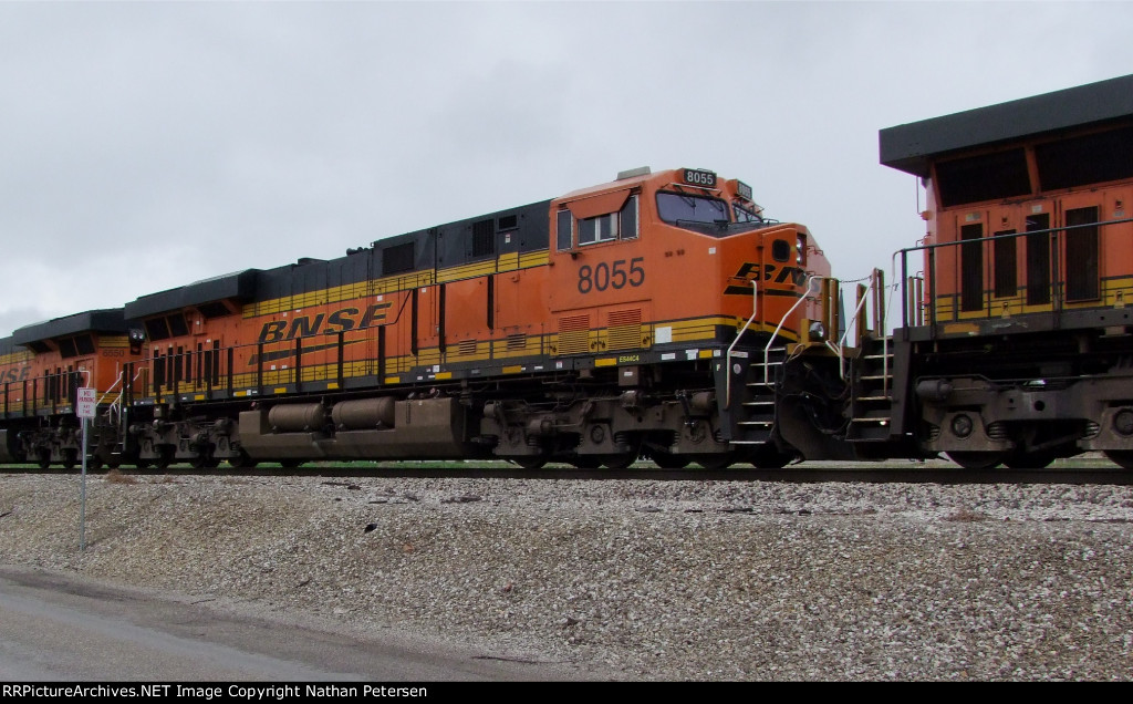 BNSF 8055